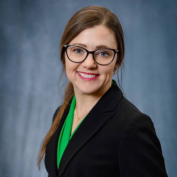 Elizabeth Johnson, Associate| Insurance Defense